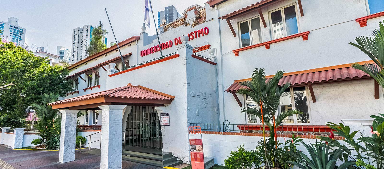 Universidad del Istmo Panamá